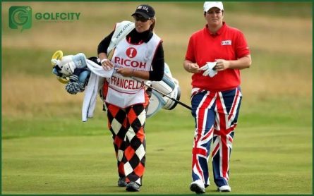 Caddie Golf Là Gì? Những Điều Bạn Chưa Biết Về Nghề Caddy
